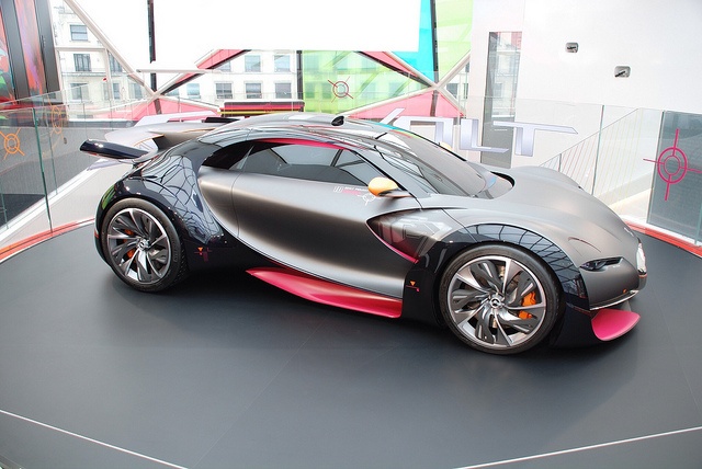 Why do automakers build concept vehicles? Automotive Technology